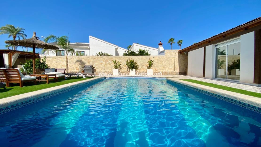 Vrijstaande villa met gastenverblijf in Ciudad Quesada